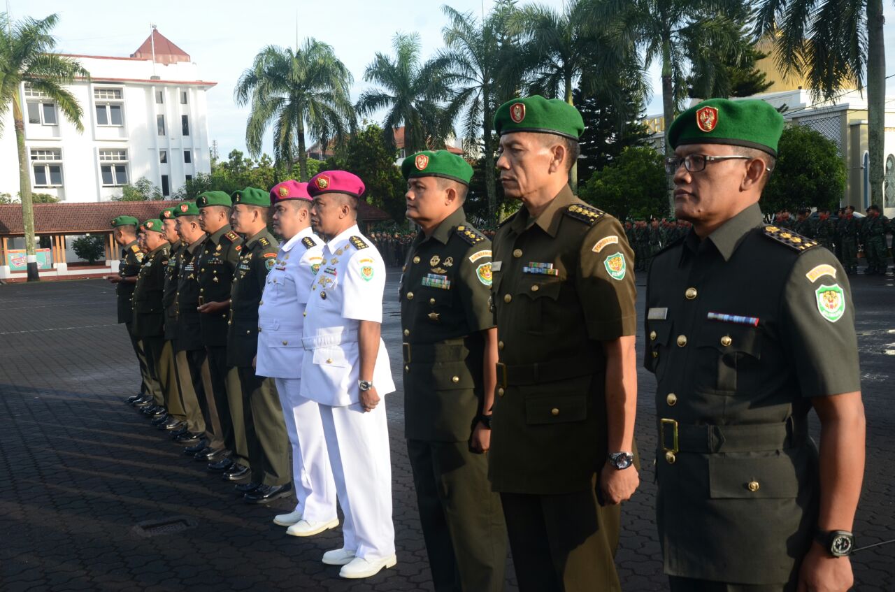 Kodam III/Siliwangi Sertijab 7 Pejabat Utama - Bale Bandung